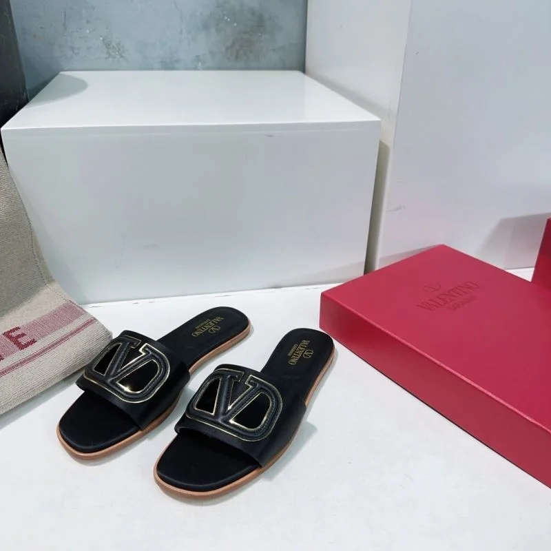 Mirror quality Valentino Slippers