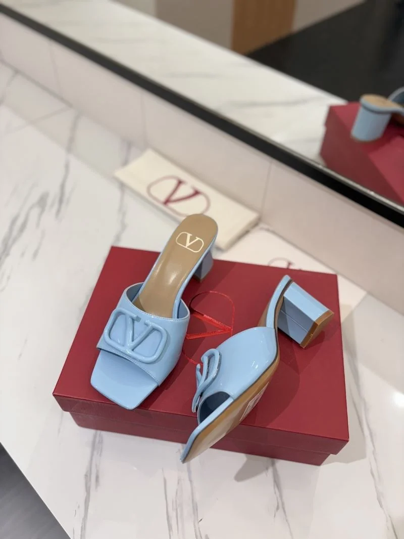 Top match Valentino Slippers