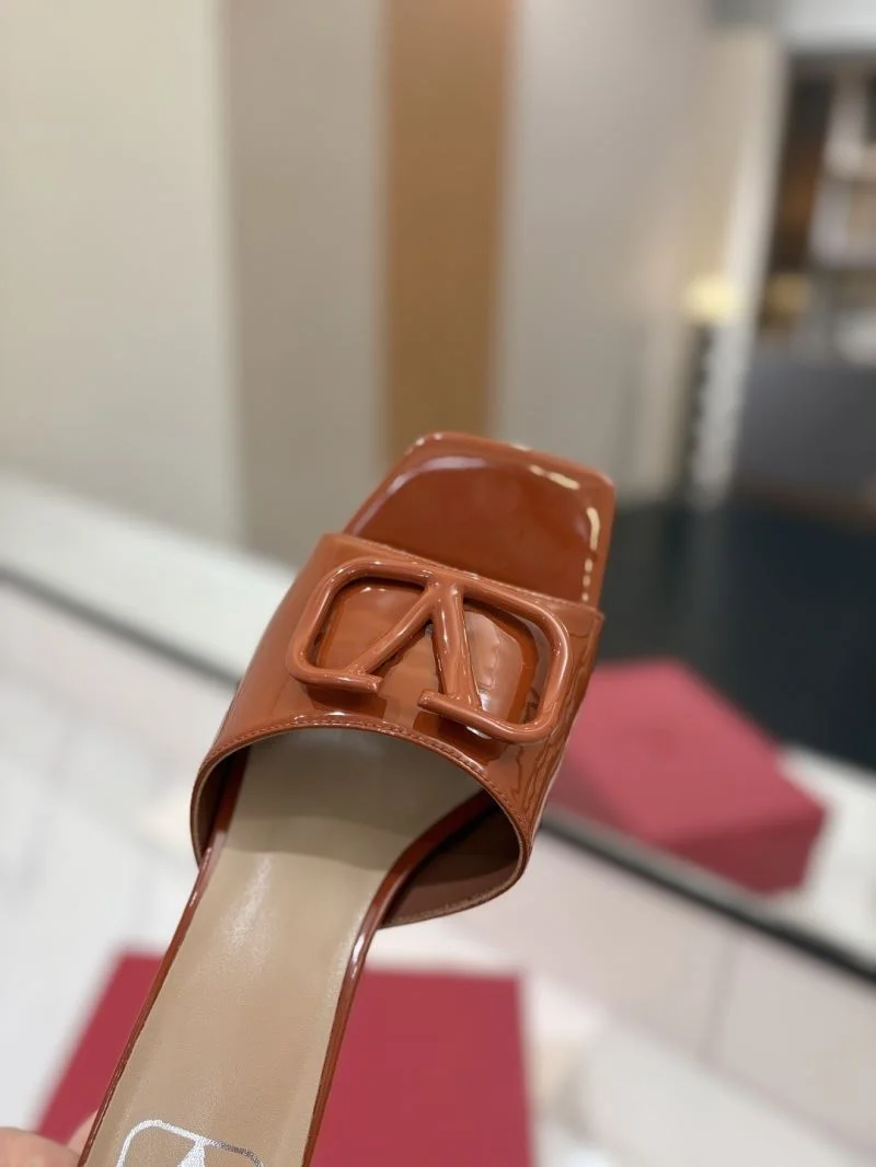 Factory-made Valentino Slippers