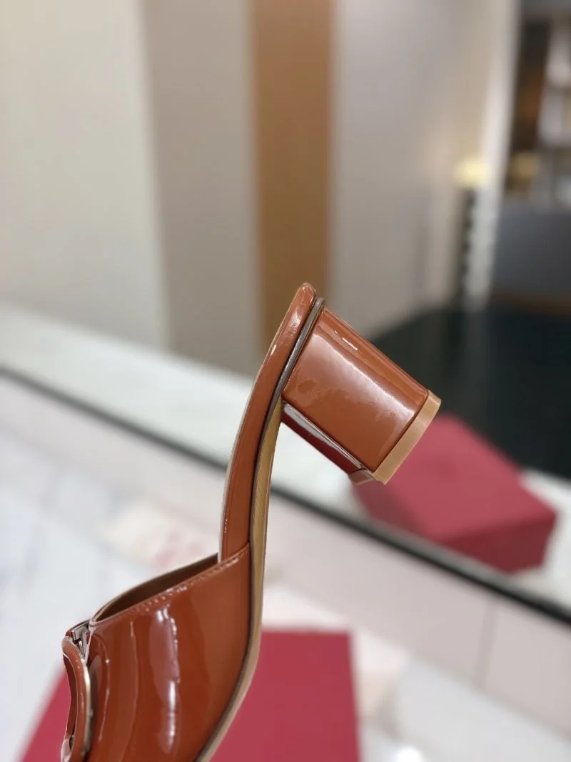 Factory-made Valentino Slippers