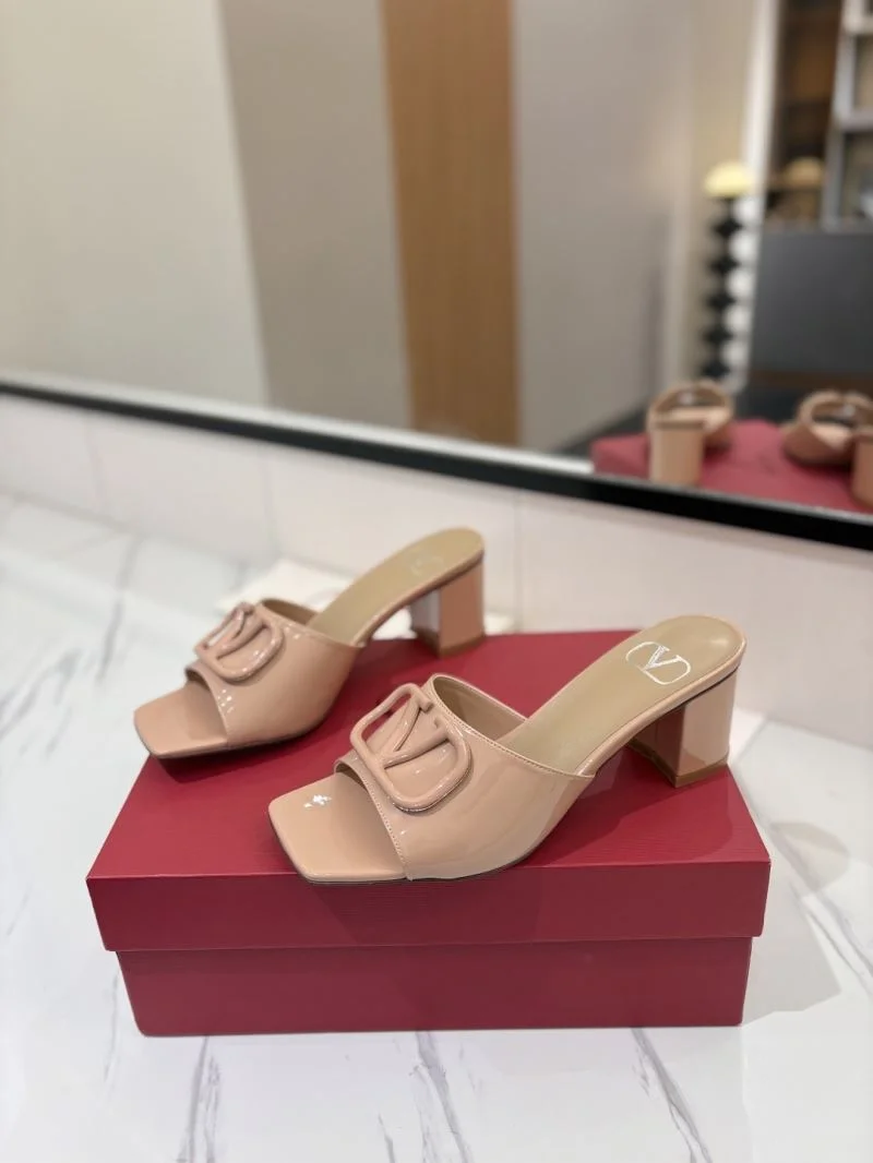 1:1 copy Valentino Slippers