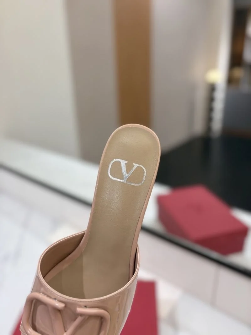 1:1 copy Valentino Slippers