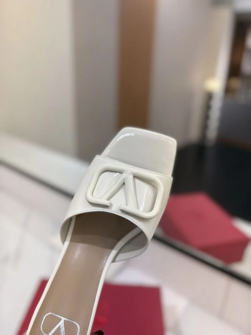 Mirror quality Valentino Slippers