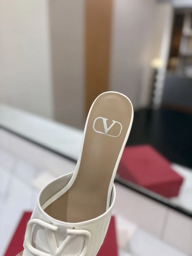 Mirror quality Valentino Slippers