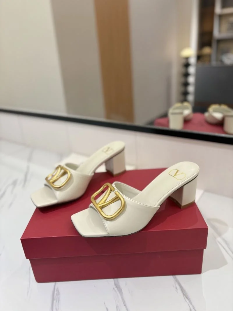 1:1 copy Valentino Slippers