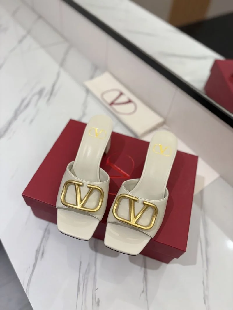 1:1 copy Valentino Slippers