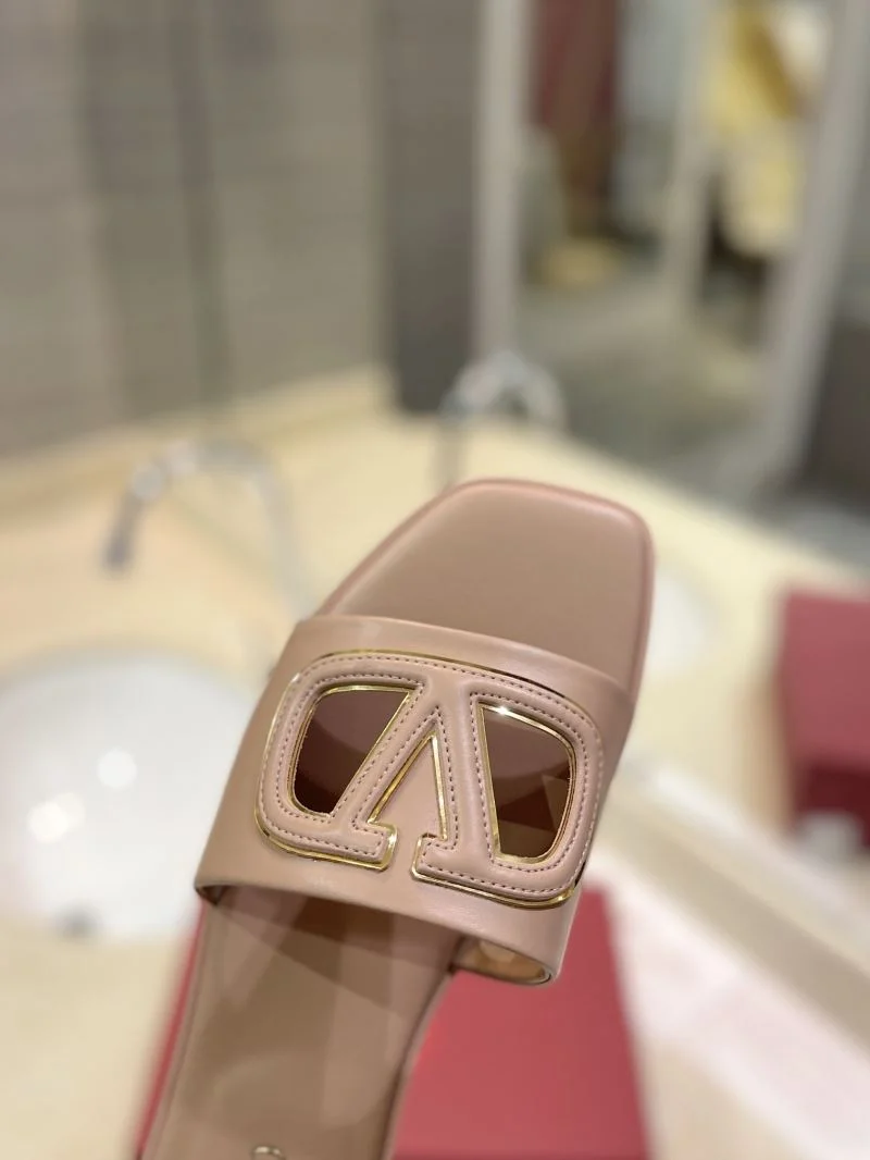 Top mirror Valentino Slippers
