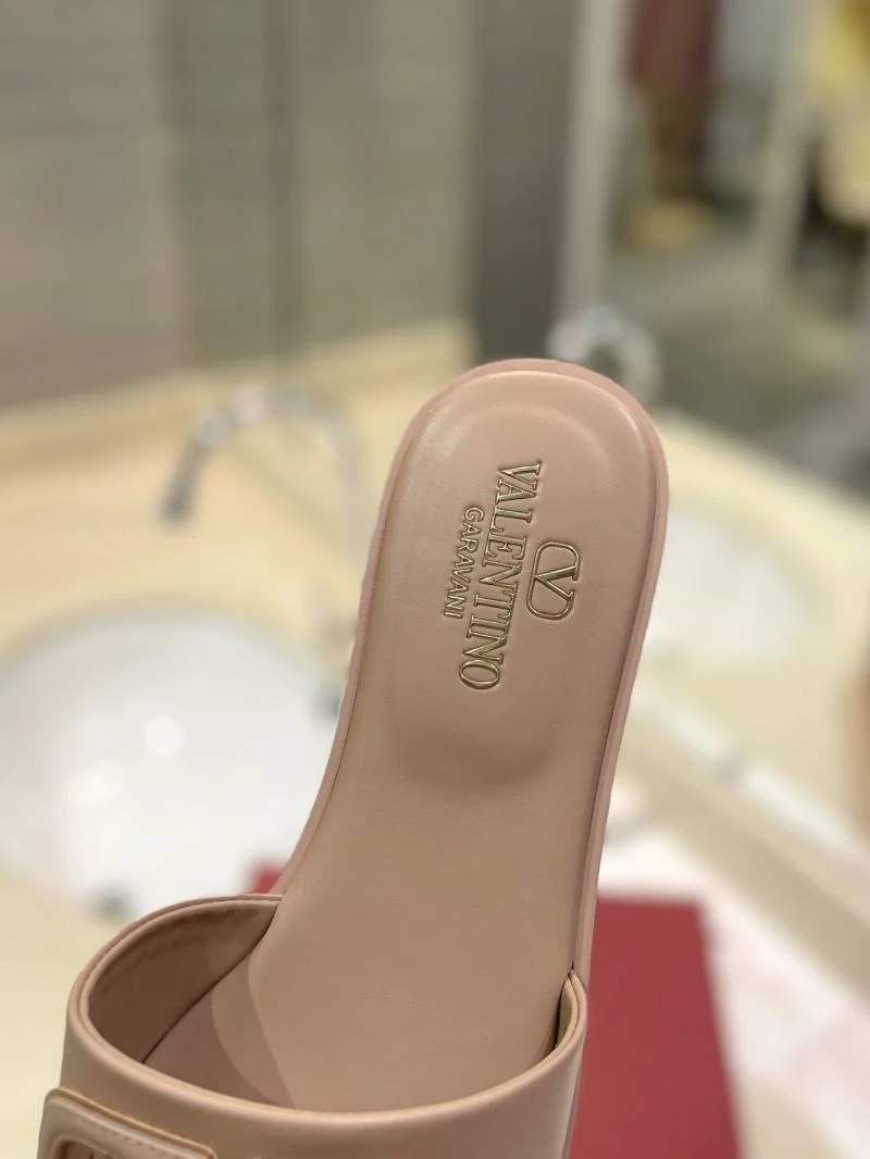 Top mirror Valentino Slippers