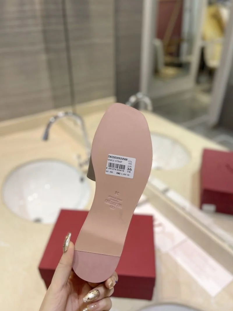 Bargain Valentino Slippers