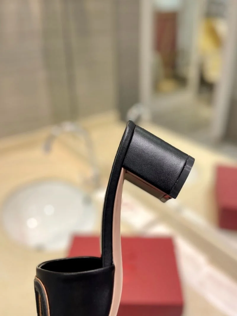 Discounted Valentino Slippers
