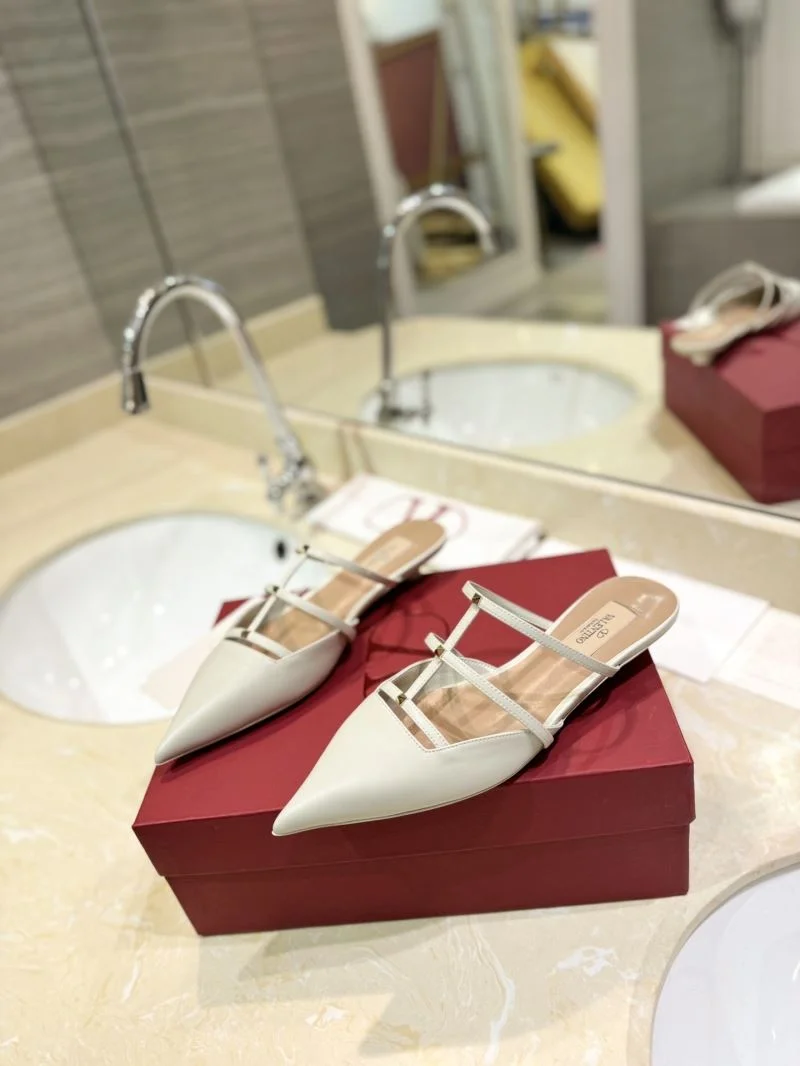 Top mirror Valentino Slippers
