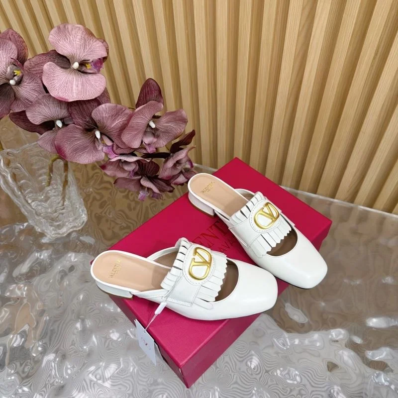 Inexpensive Valentino Slippers