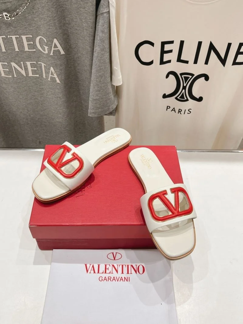 Exact replica Valentino Slippers