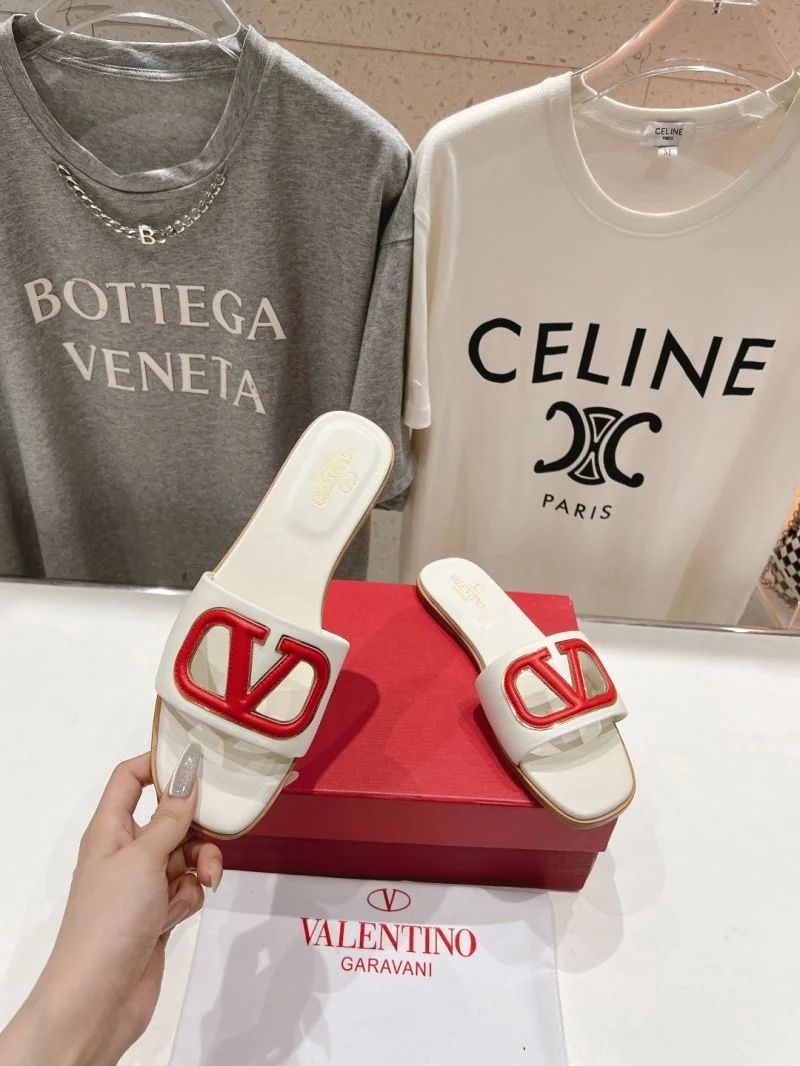 Exact replica Valentino Slippers