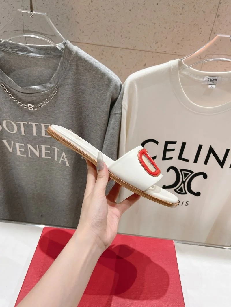 Exact replica Valentino Slippers
