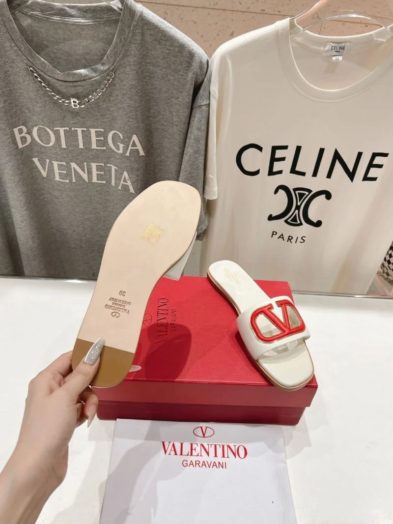 Exact replica Valentino Slippers