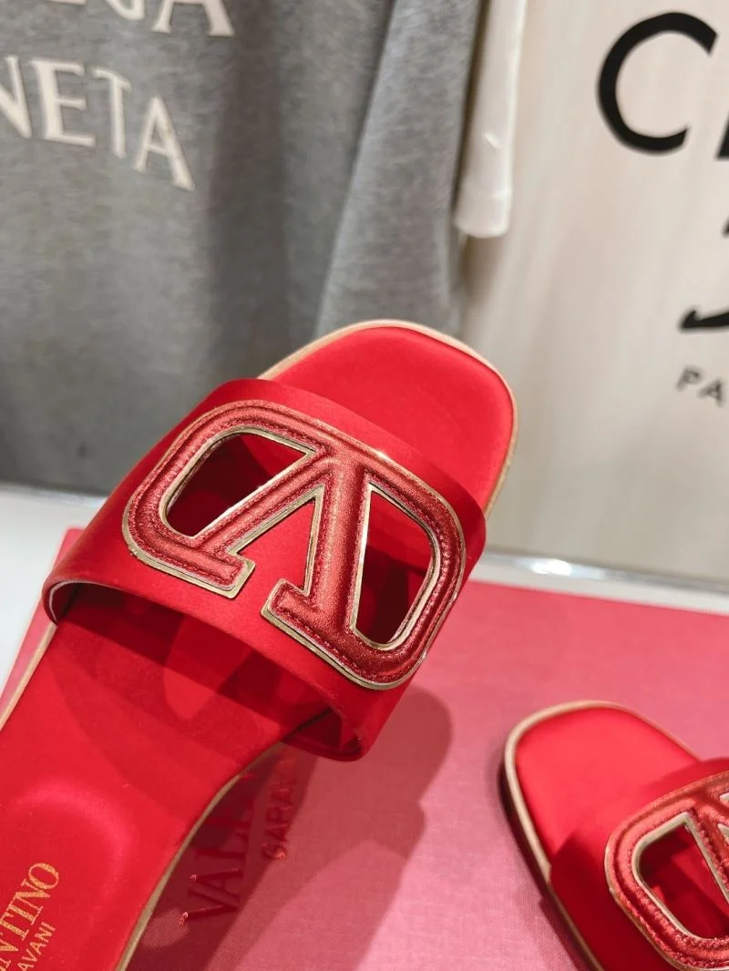 High fidelity Valentino Slippers