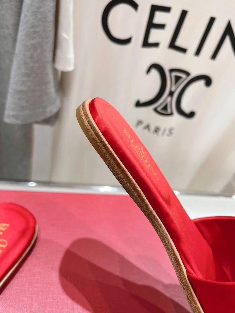 High fidelity Valentino Slippers