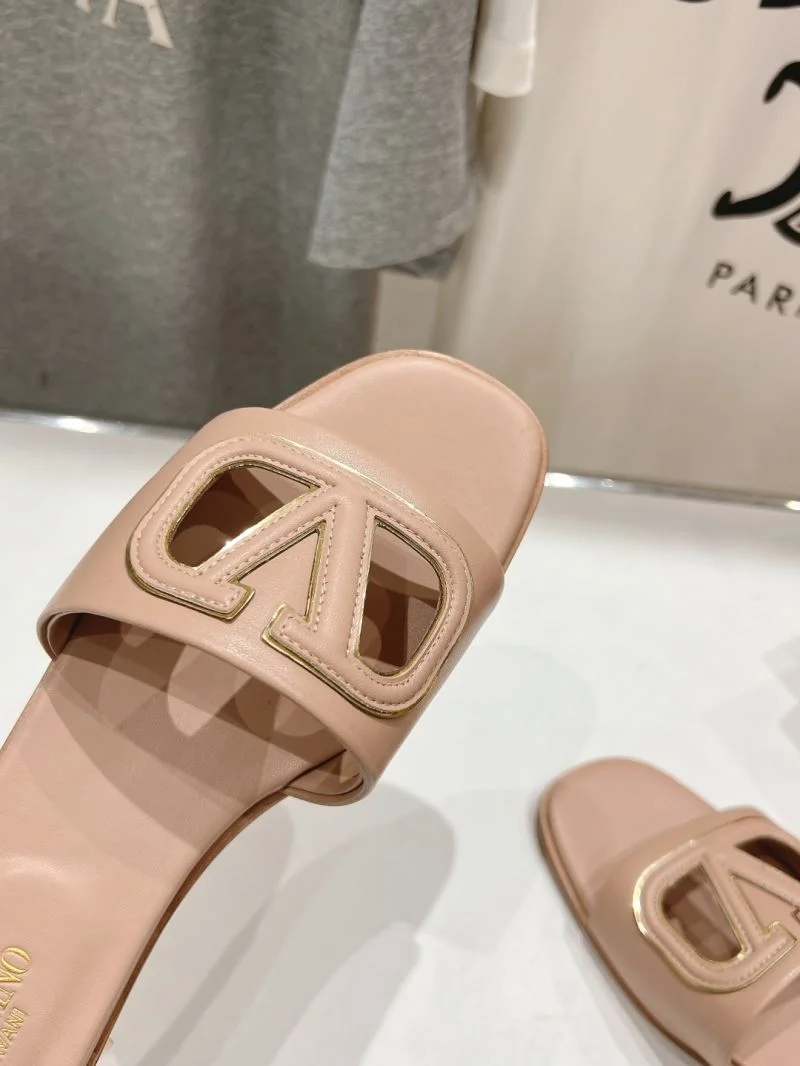 Exact replica Valentino Slippers