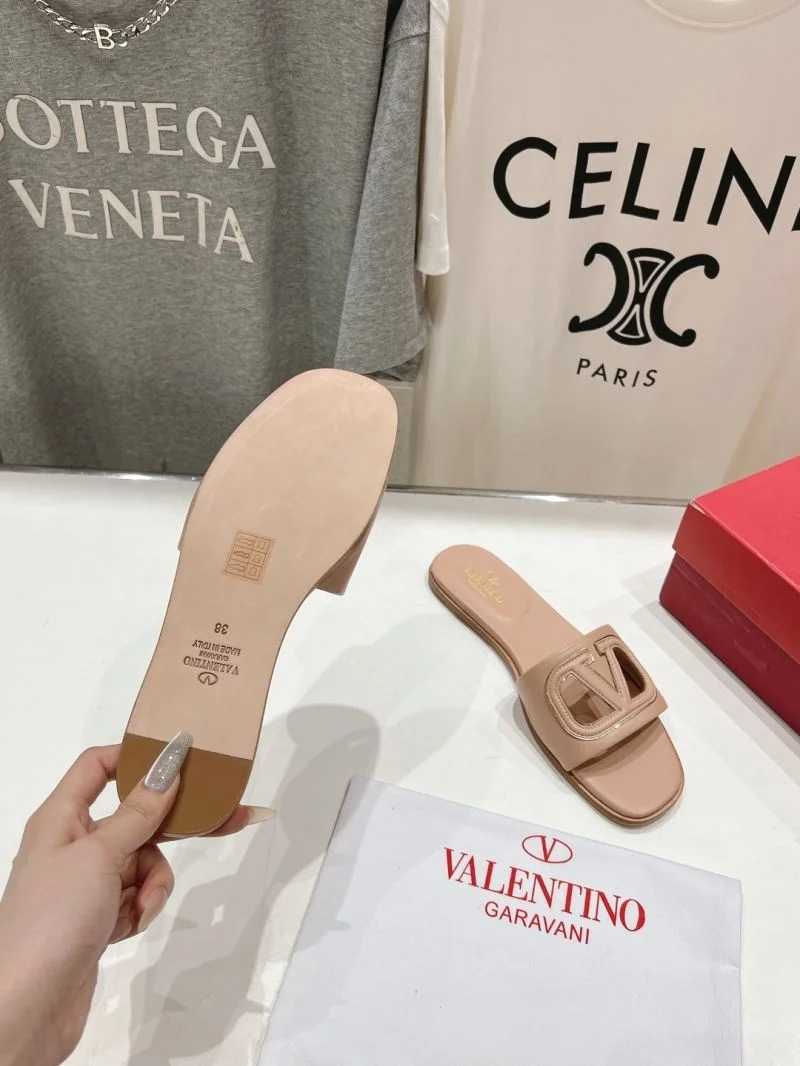 Exact replica Valentino Slippers