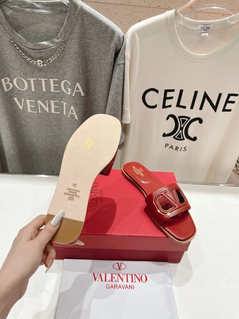 Top match Valentino Slippers