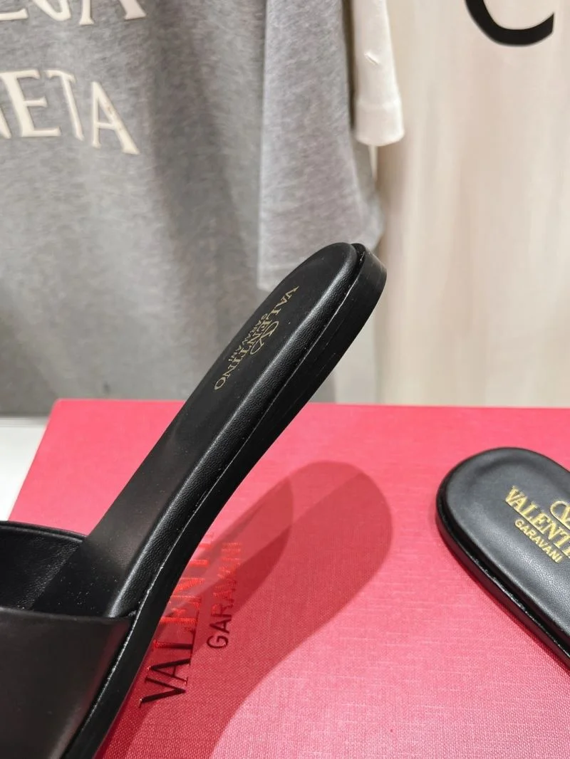 Brand-authenticated Valentino Slippers