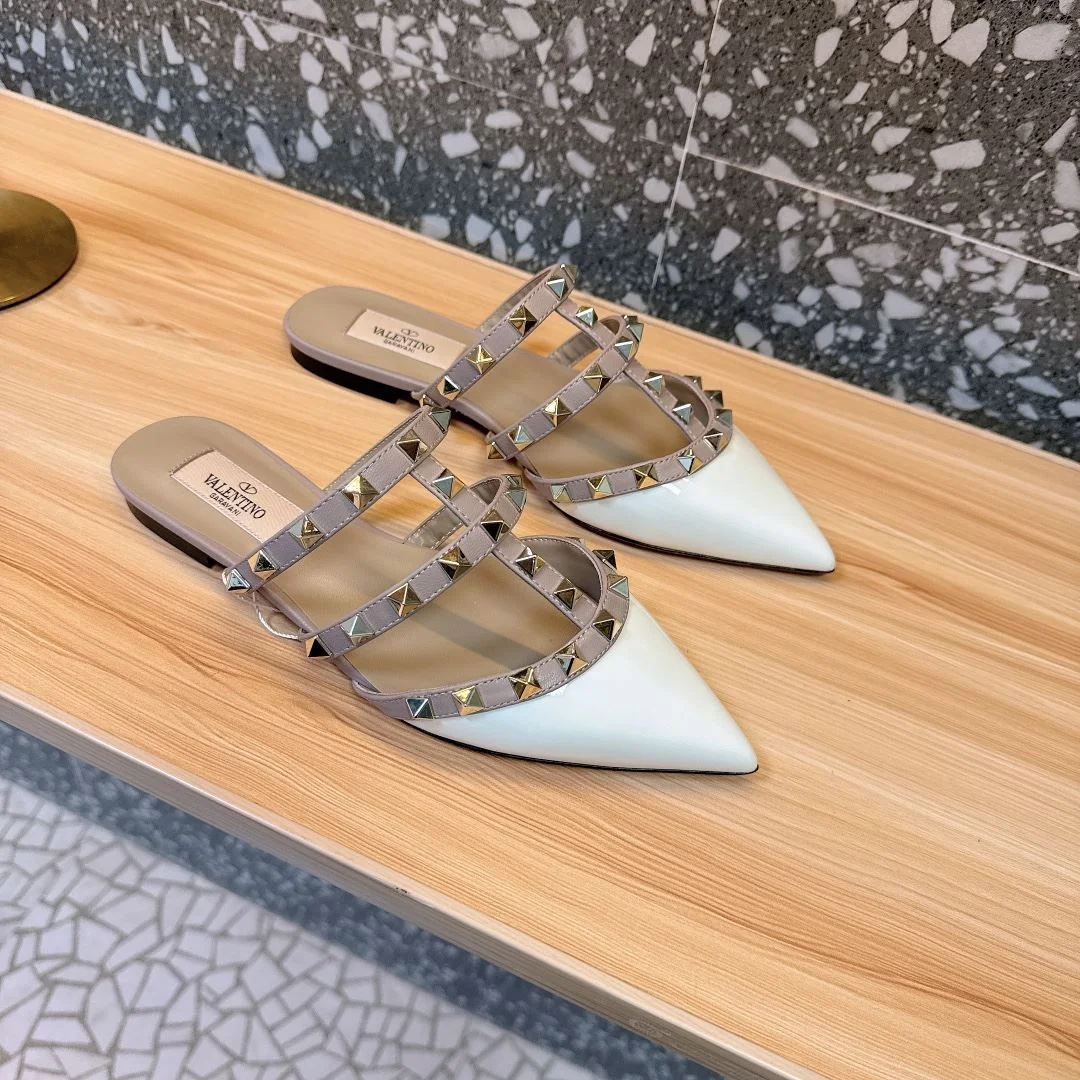 Top match Valentino Slippers