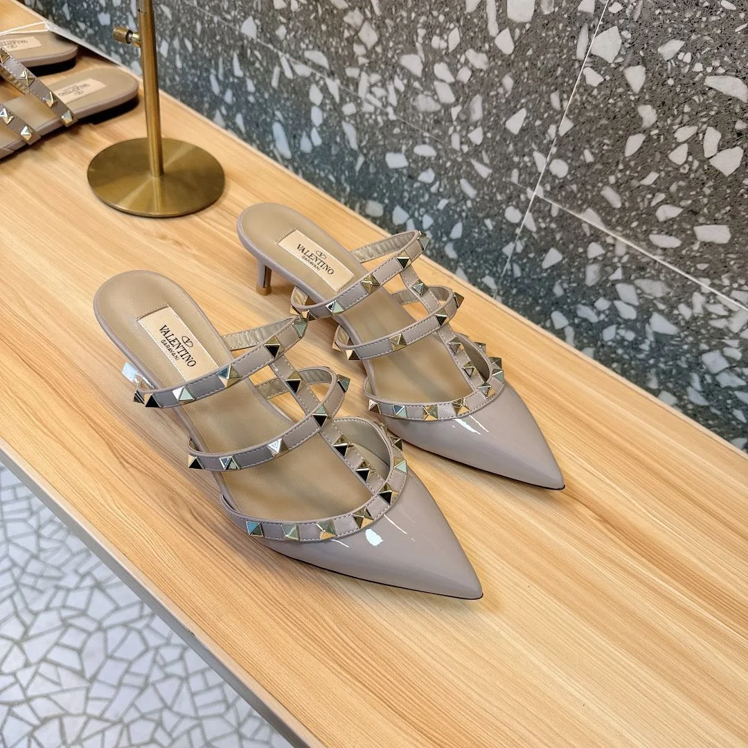 Brand-original Valentino Slippers