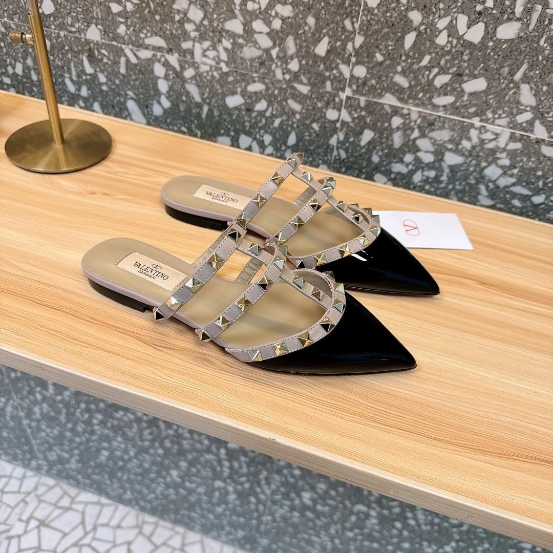 Brand-original Valentino Slippers