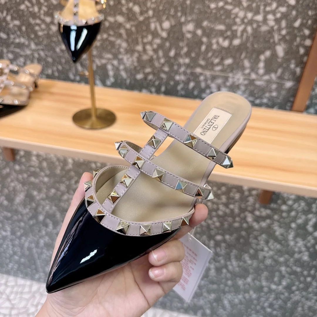 Brand-original Valentino Slippers
