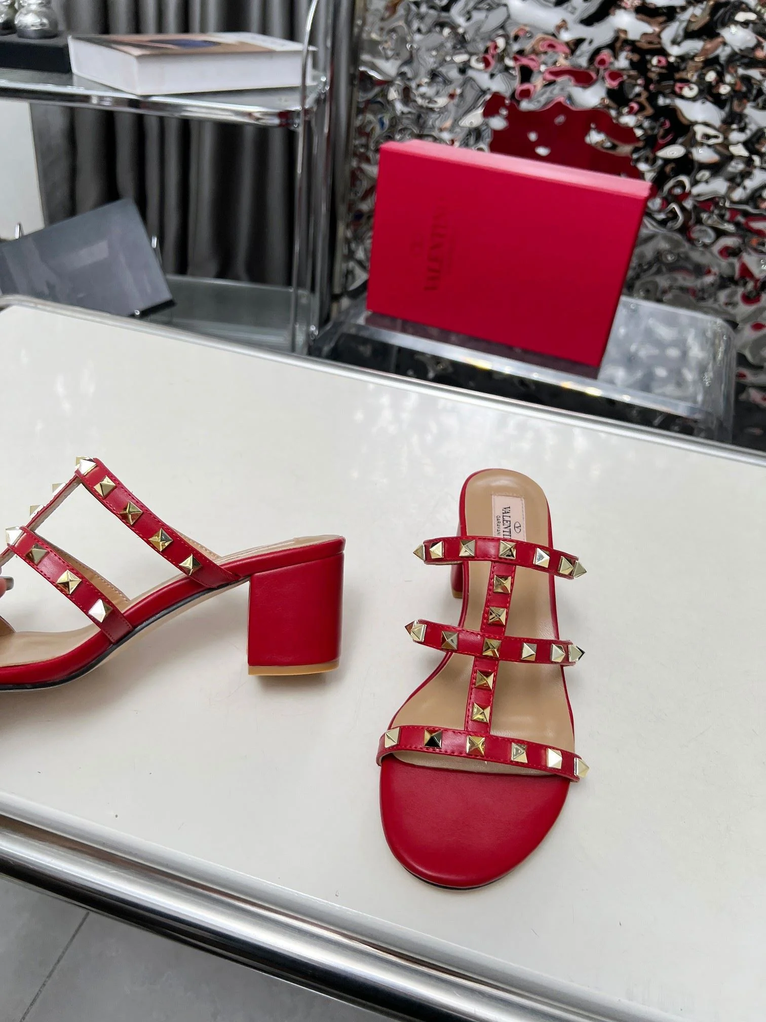Mirror quality Valentino Slippers