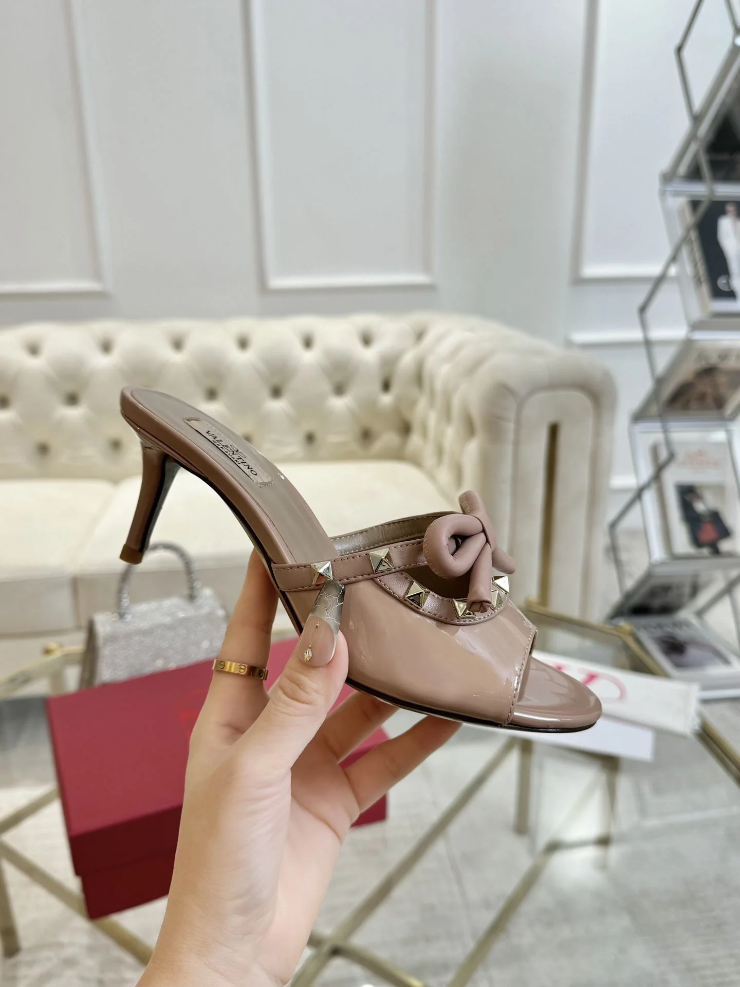 Exact replica Valentino Slippers
