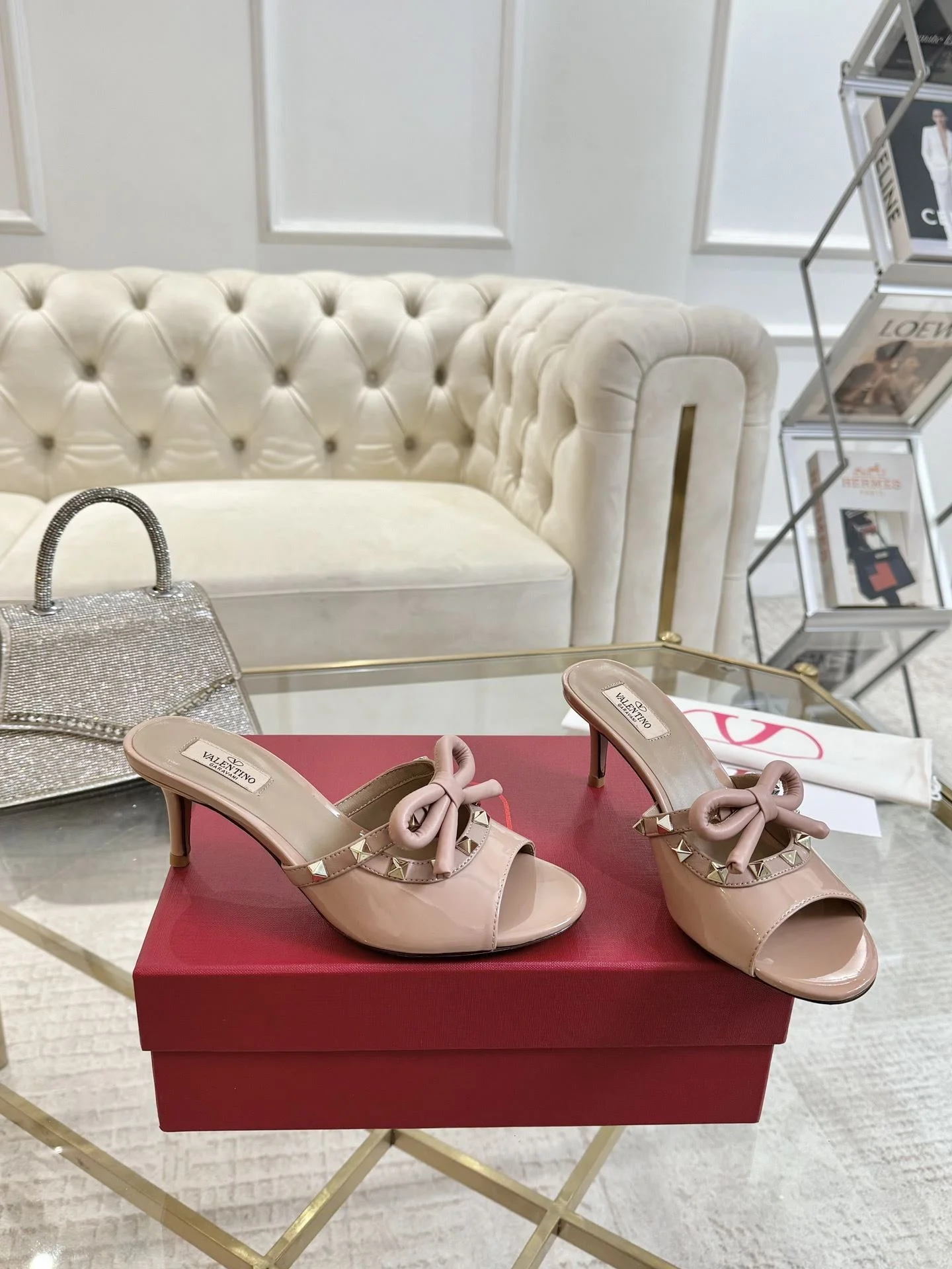 Exact replica Valentino Slippers