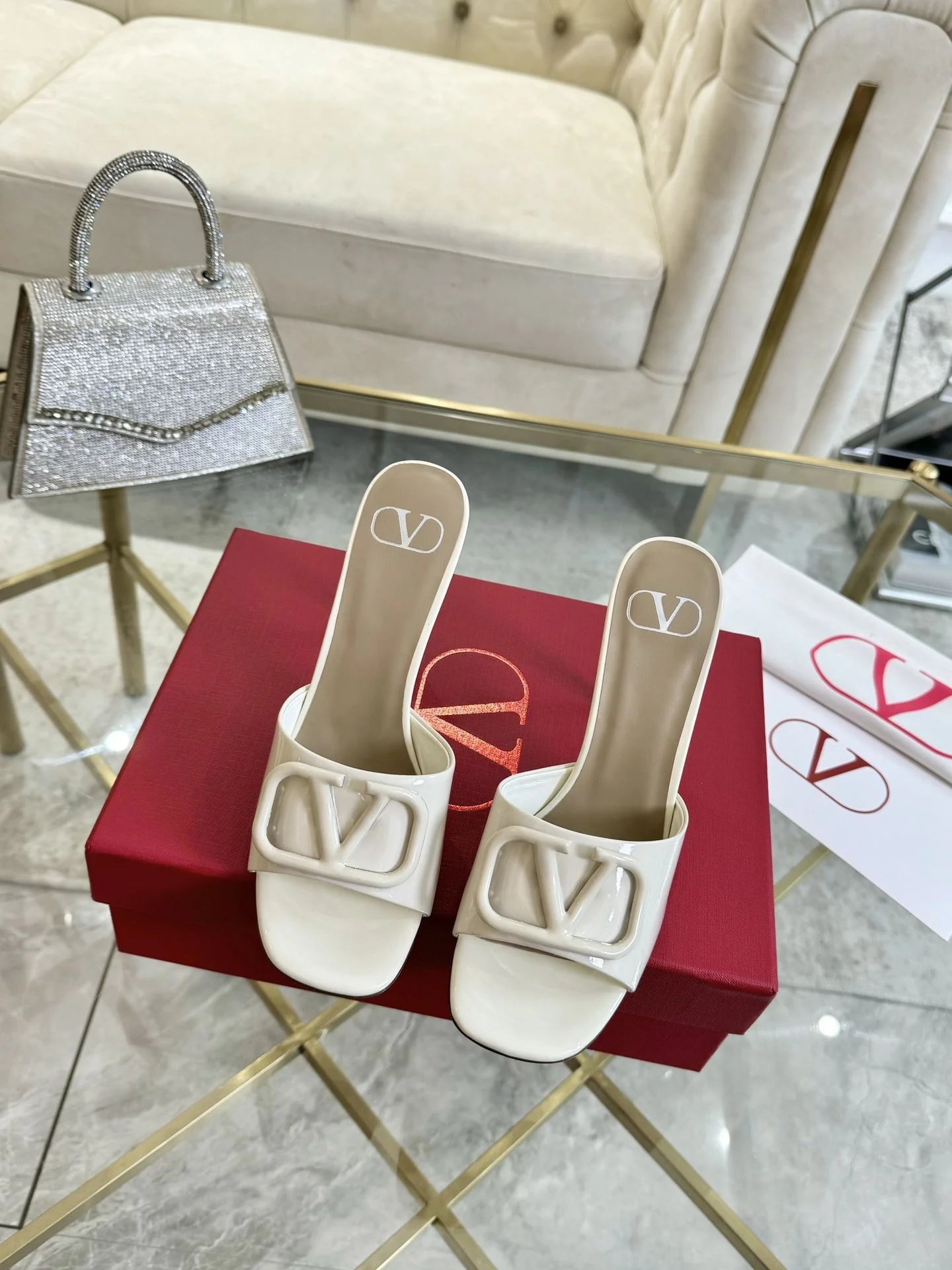 Factory-made Valentino Slippers