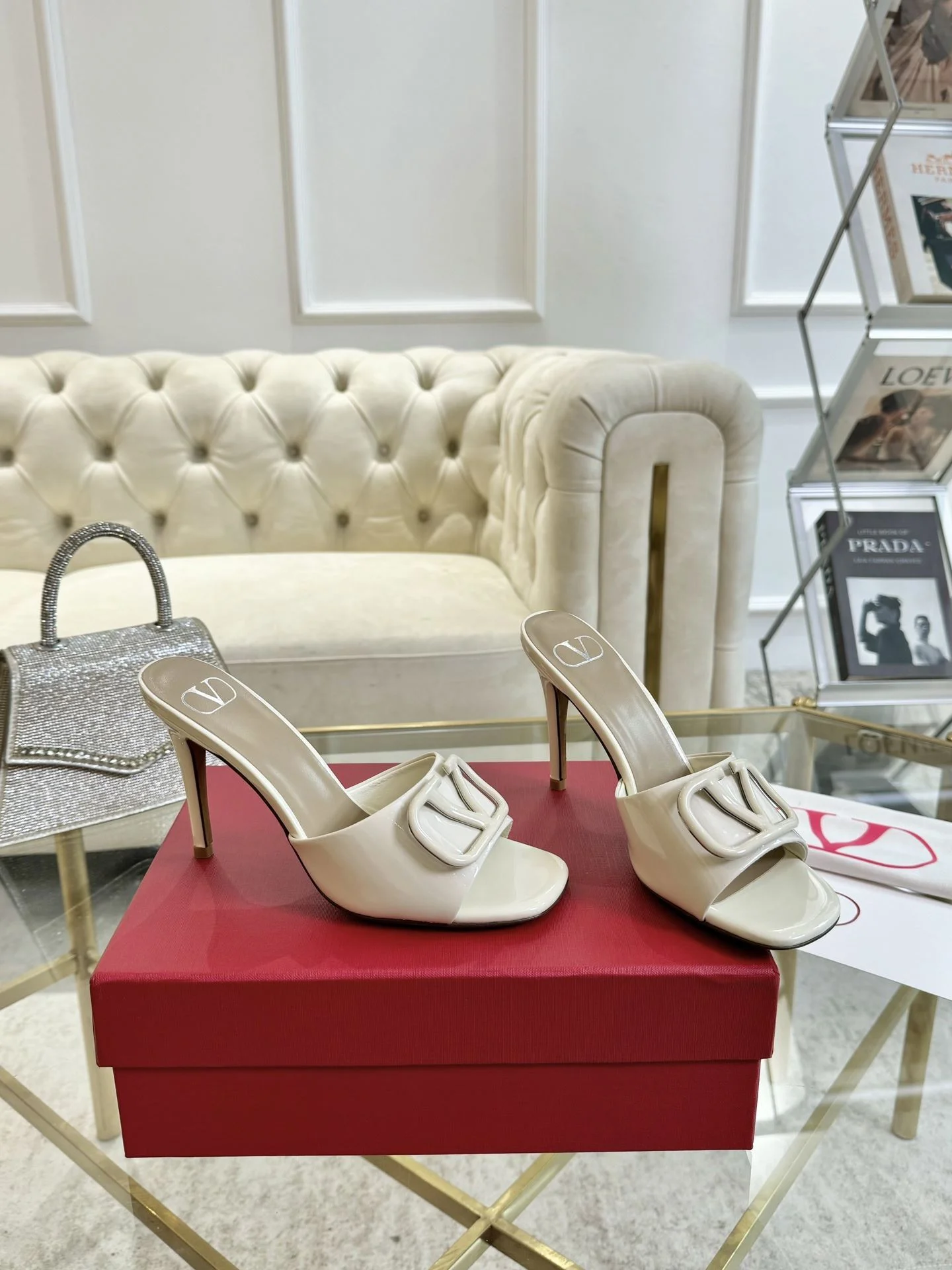 Factory-made Valentino Slippers