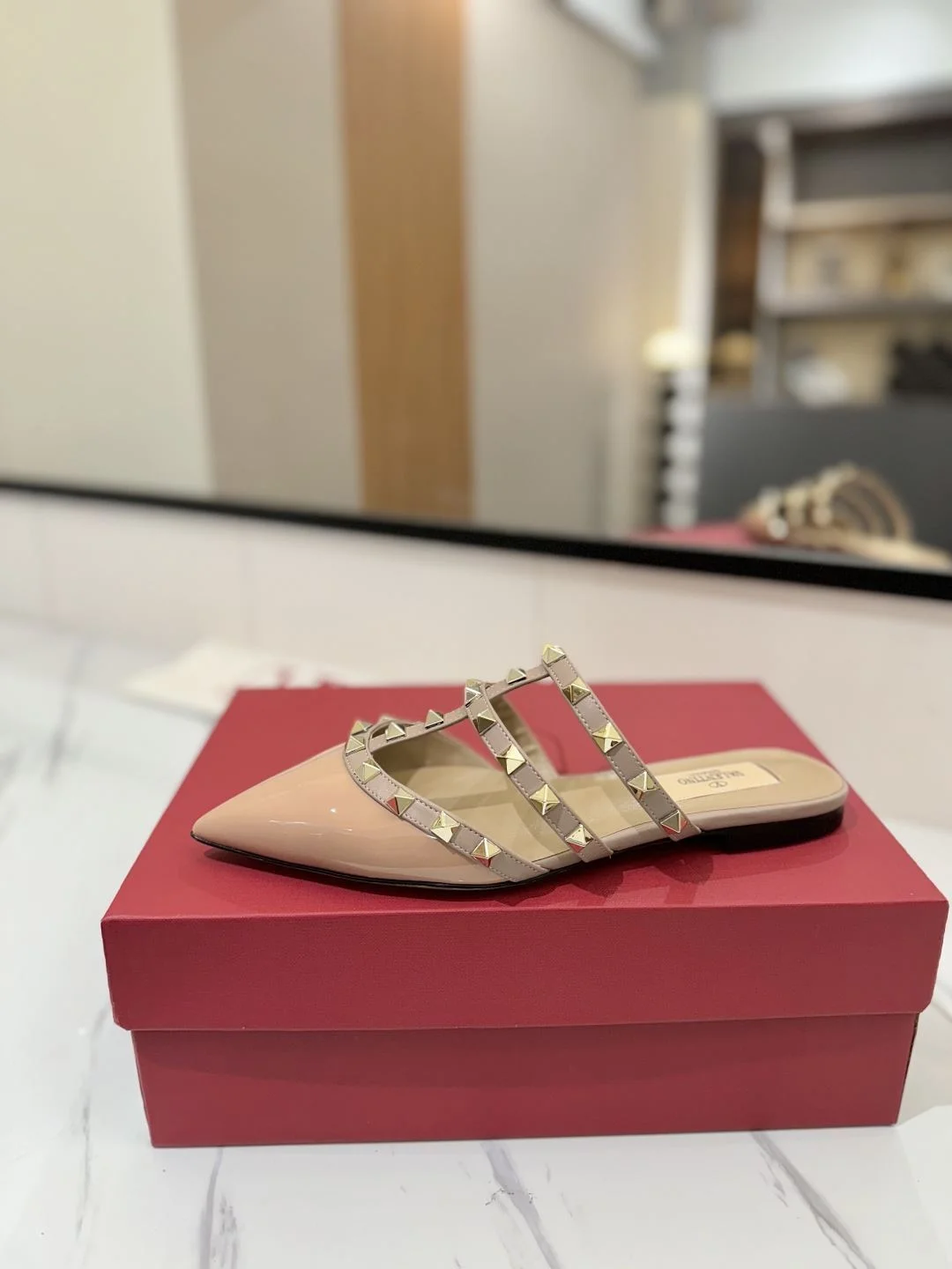 Economical Valentino Slippers