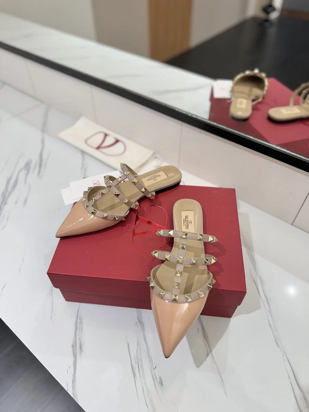 Economical Valentino Slippers