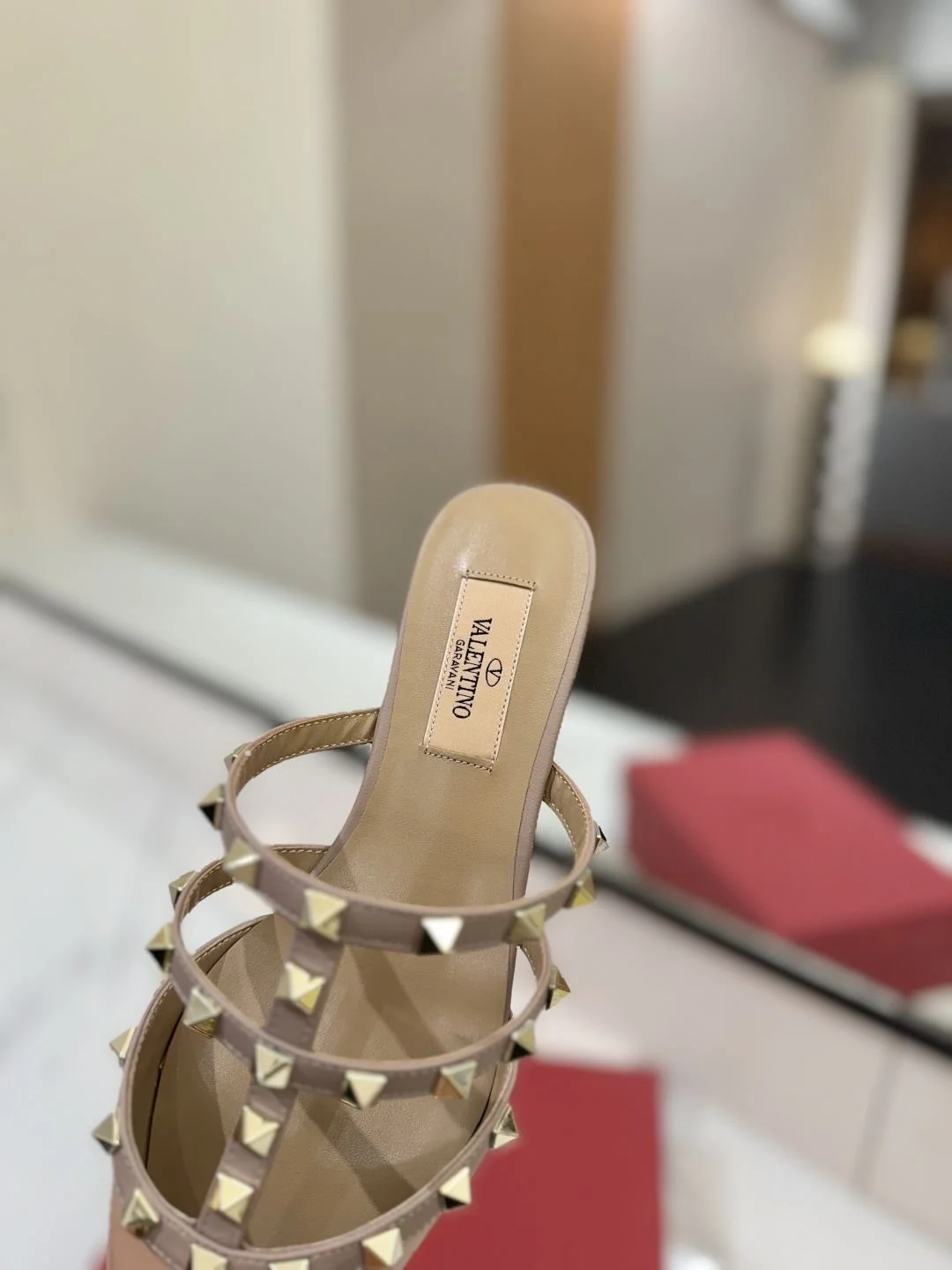Economical Valentino Slippers