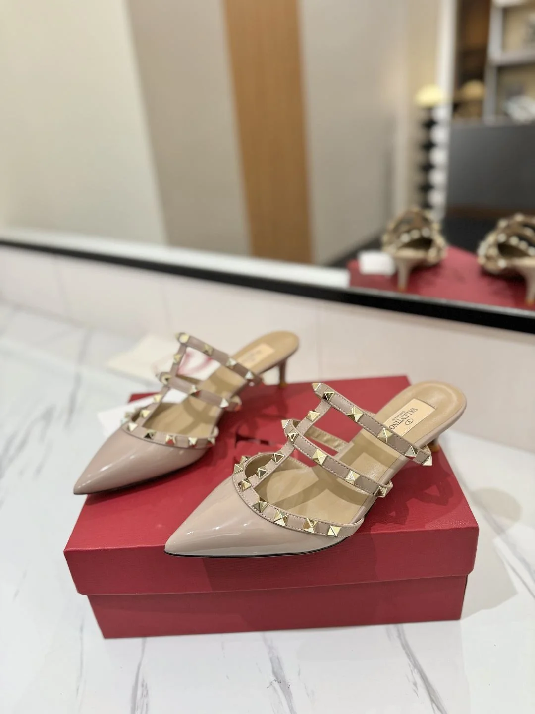 Value-priced Valentino Slippers