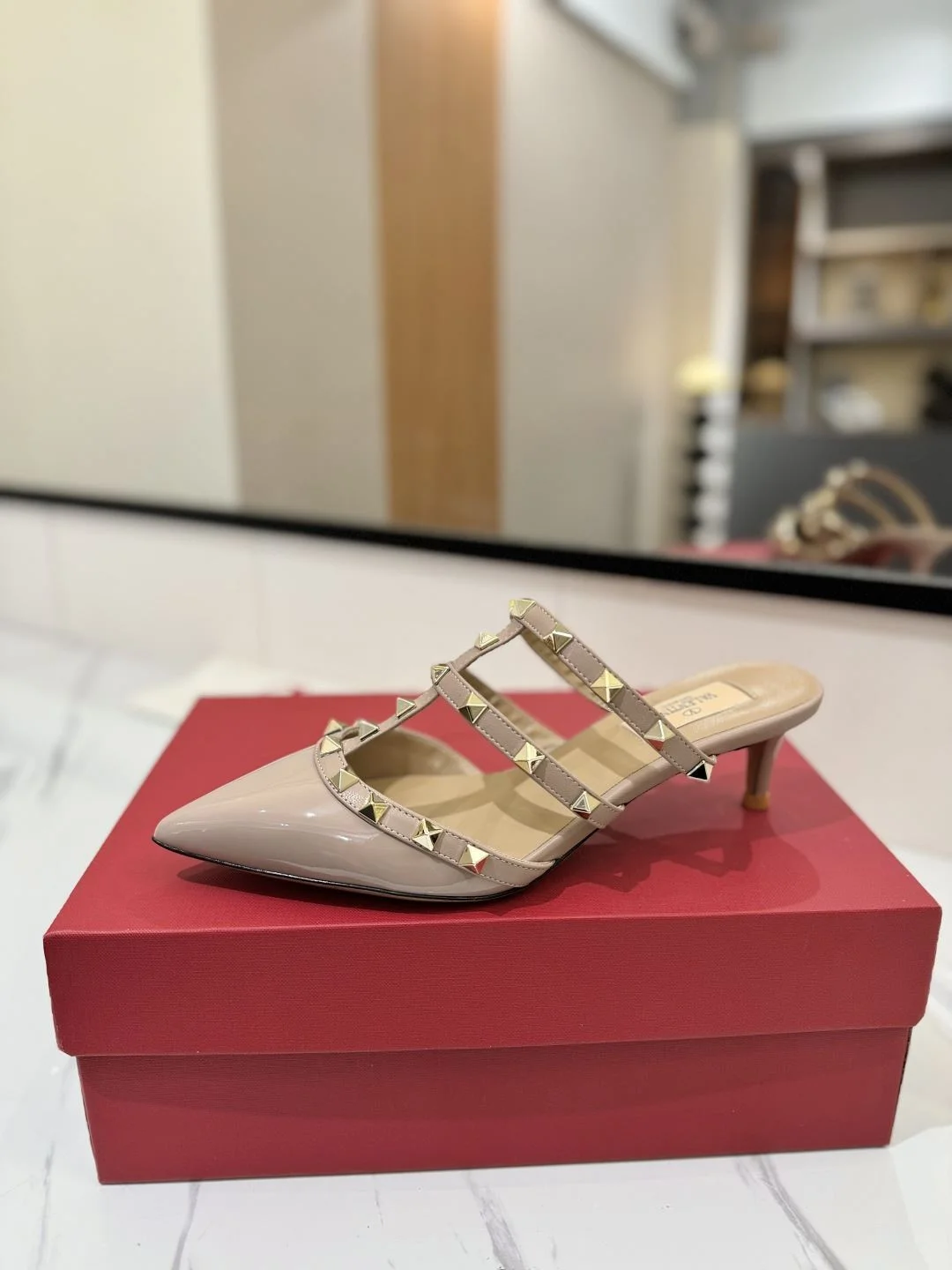 Value-priced Valentino Slippers