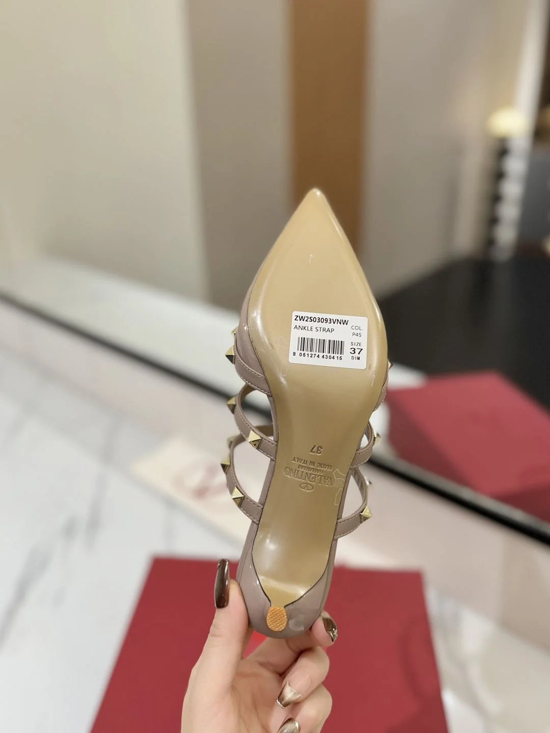 Value-priced Valentino Slippers