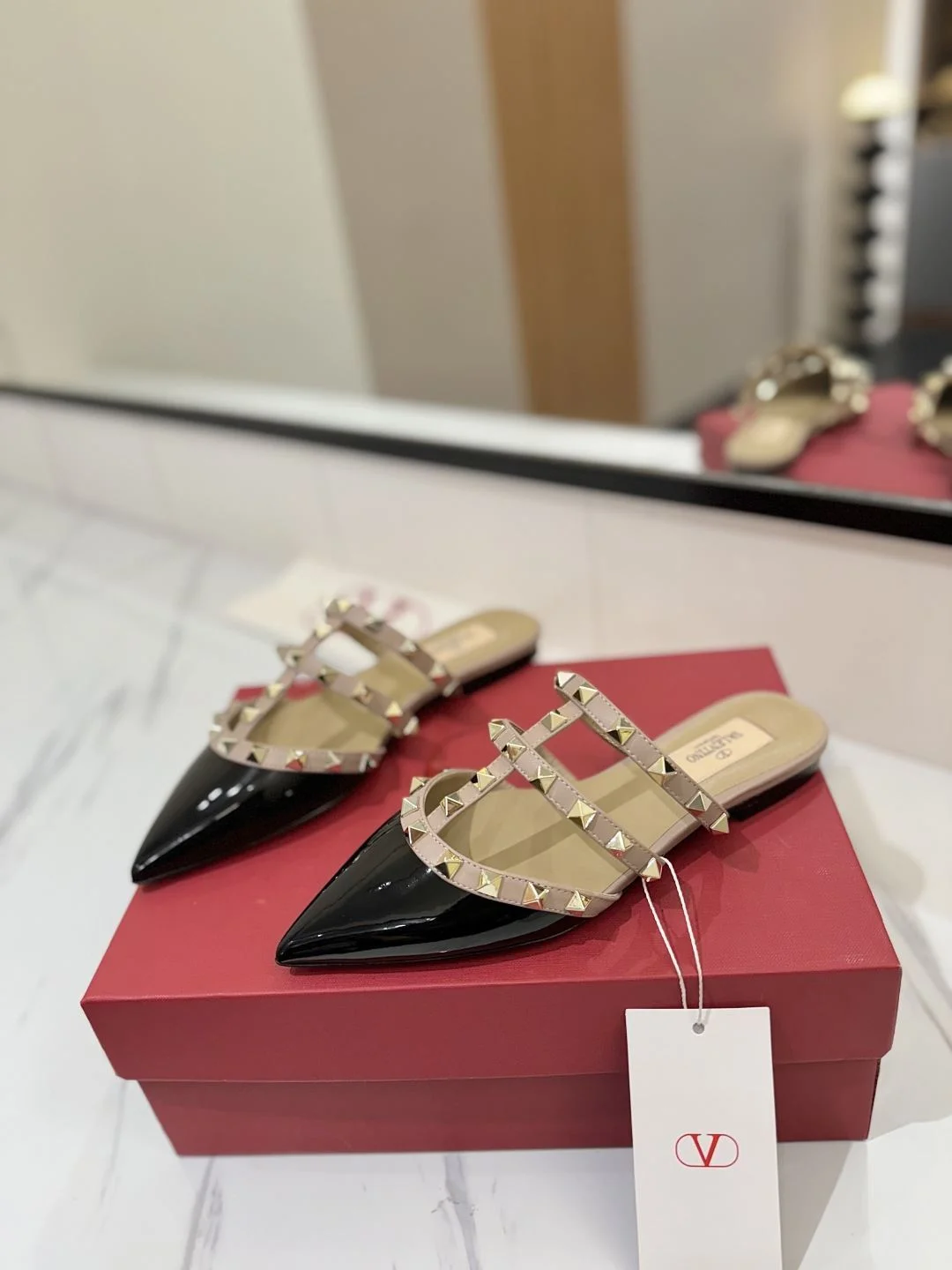 Top match Valentino Slippers