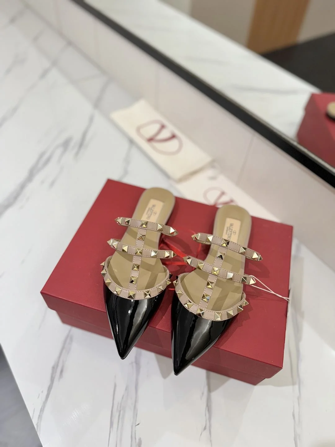 Top match Valentino Slippers