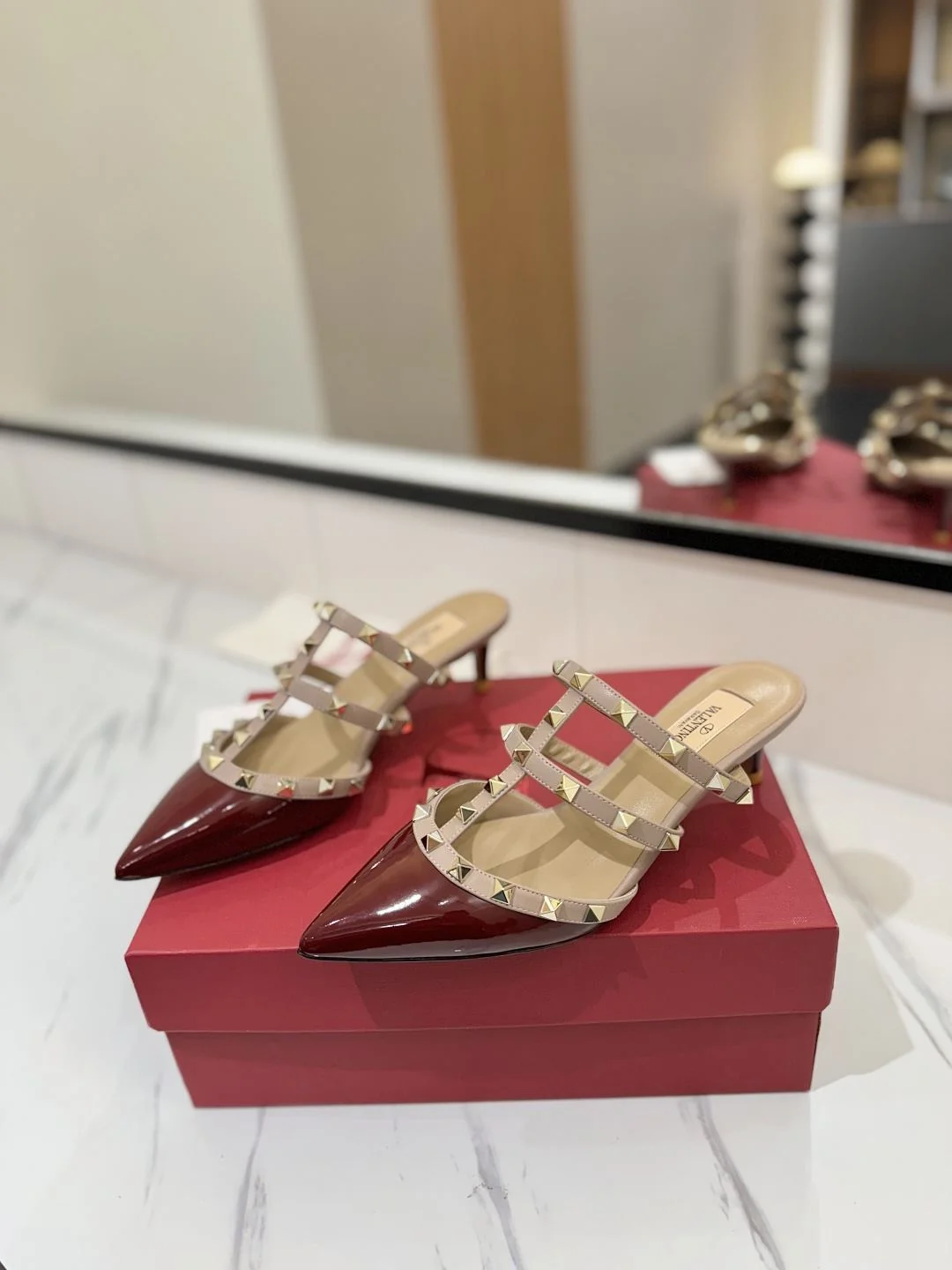 Economical Valentino Slippers