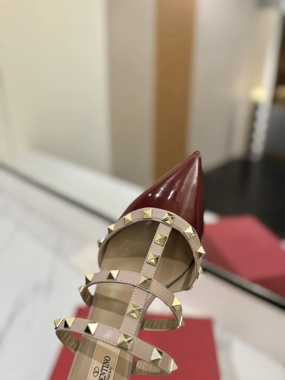 Economical Valentino Slippers