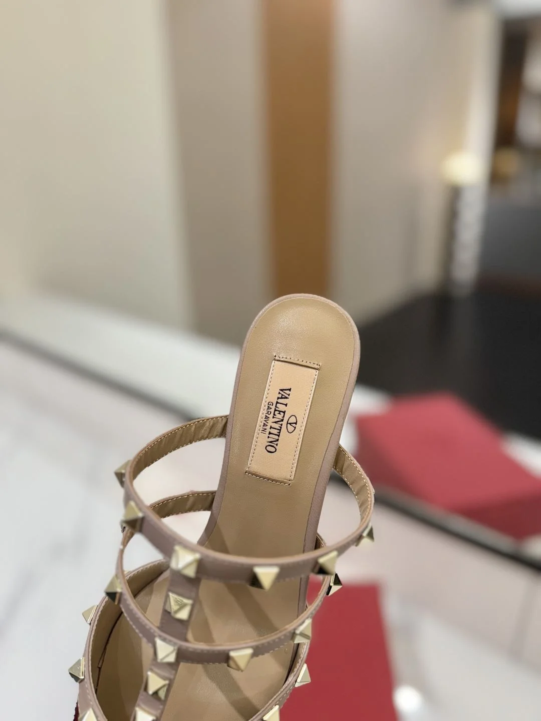 Economical Valentino Slippers