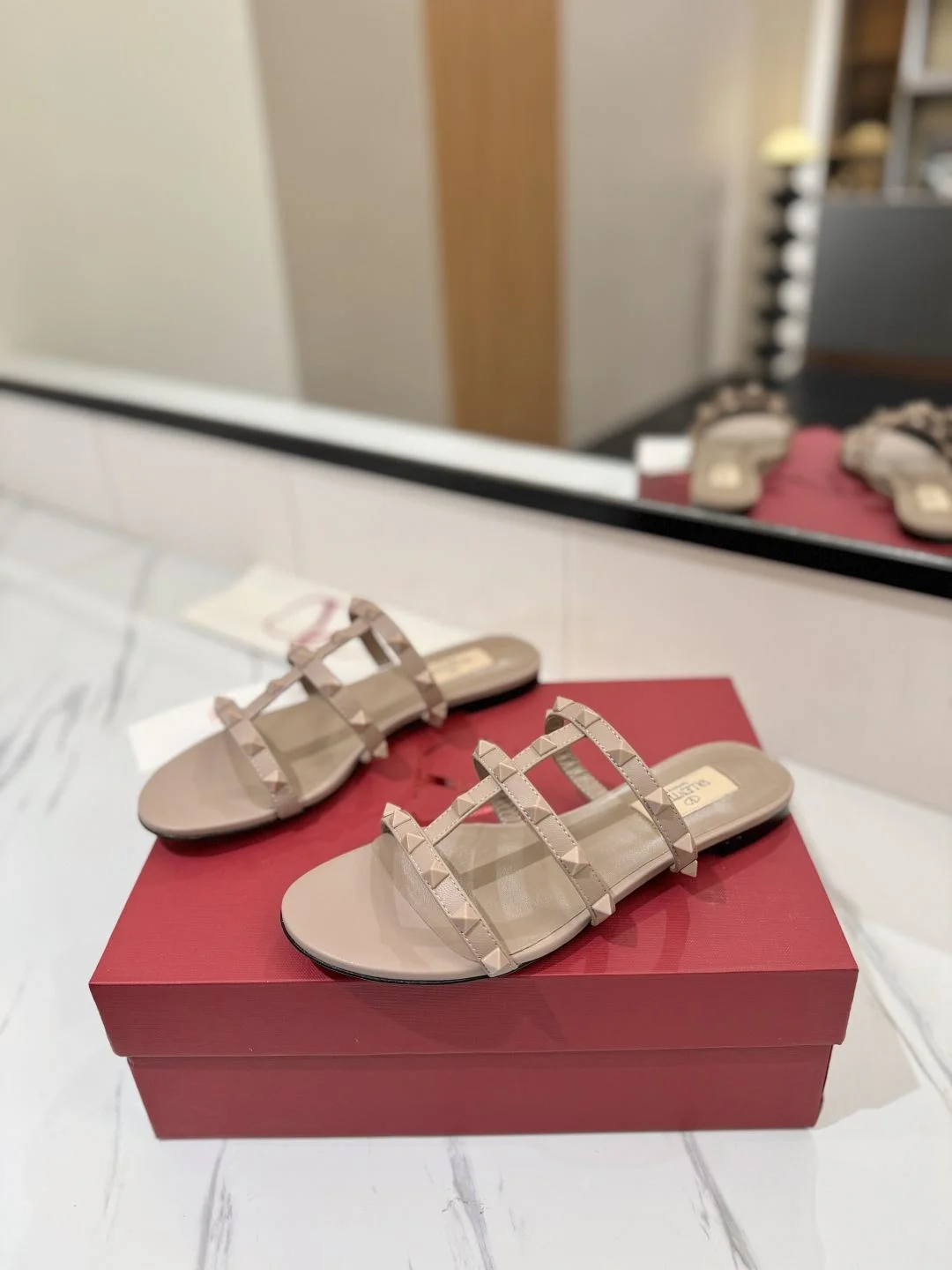 Brand-authenticated Valentino Slippers