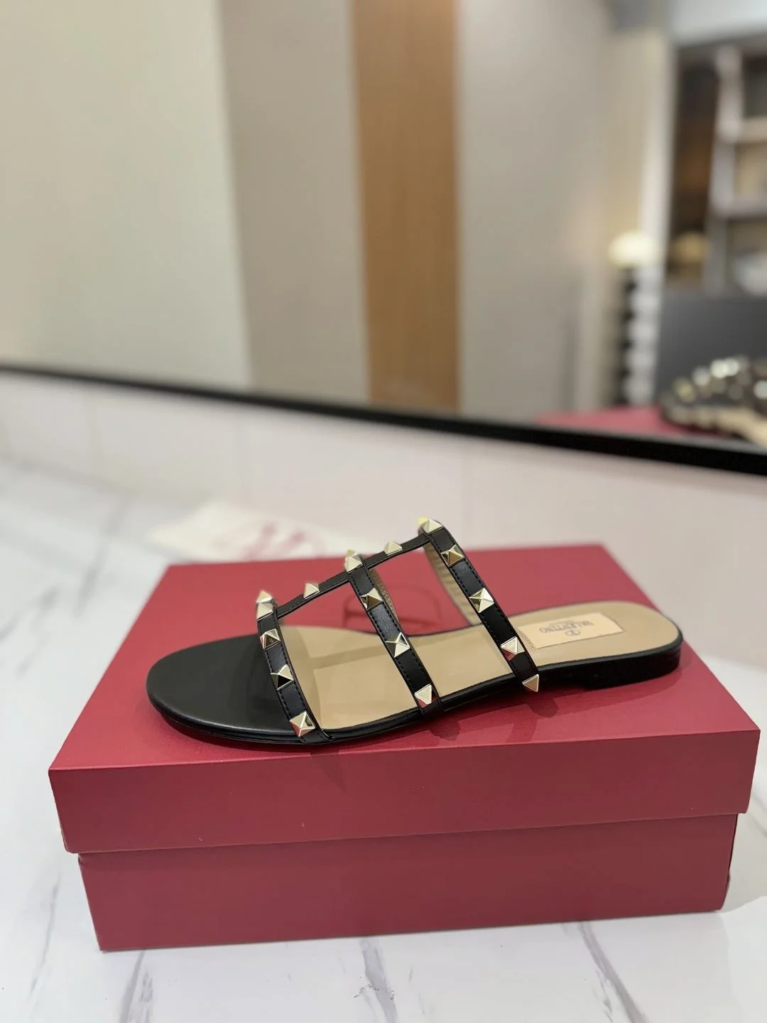OEM Valentino Slippers