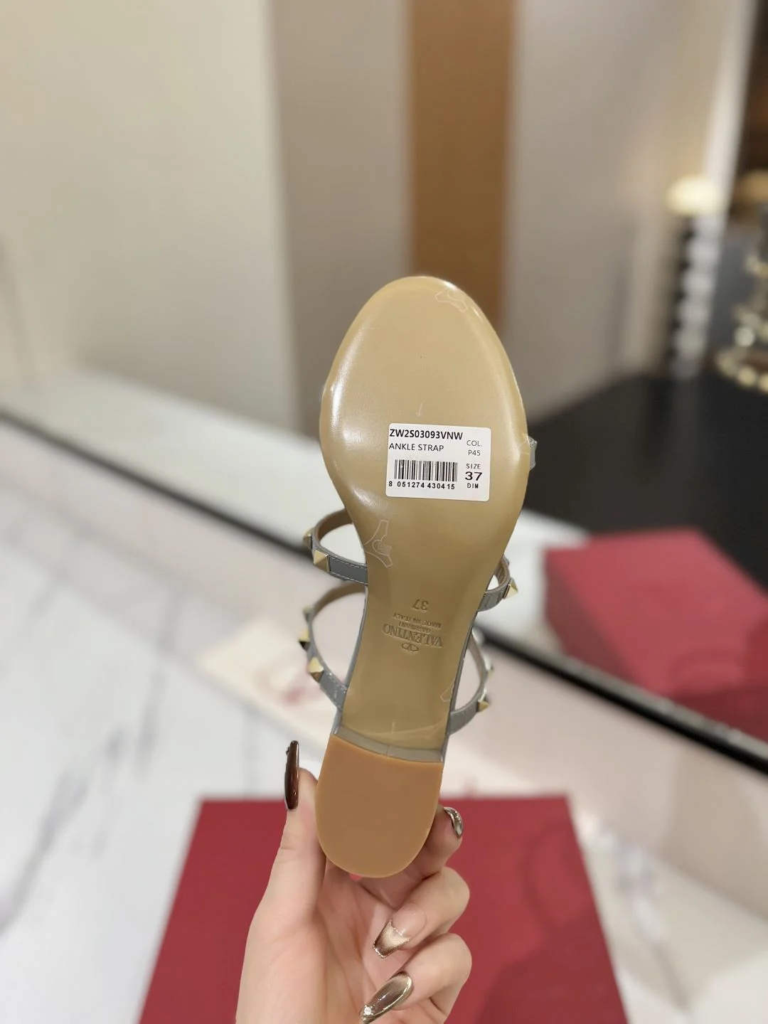 Legit Valentino Slippers