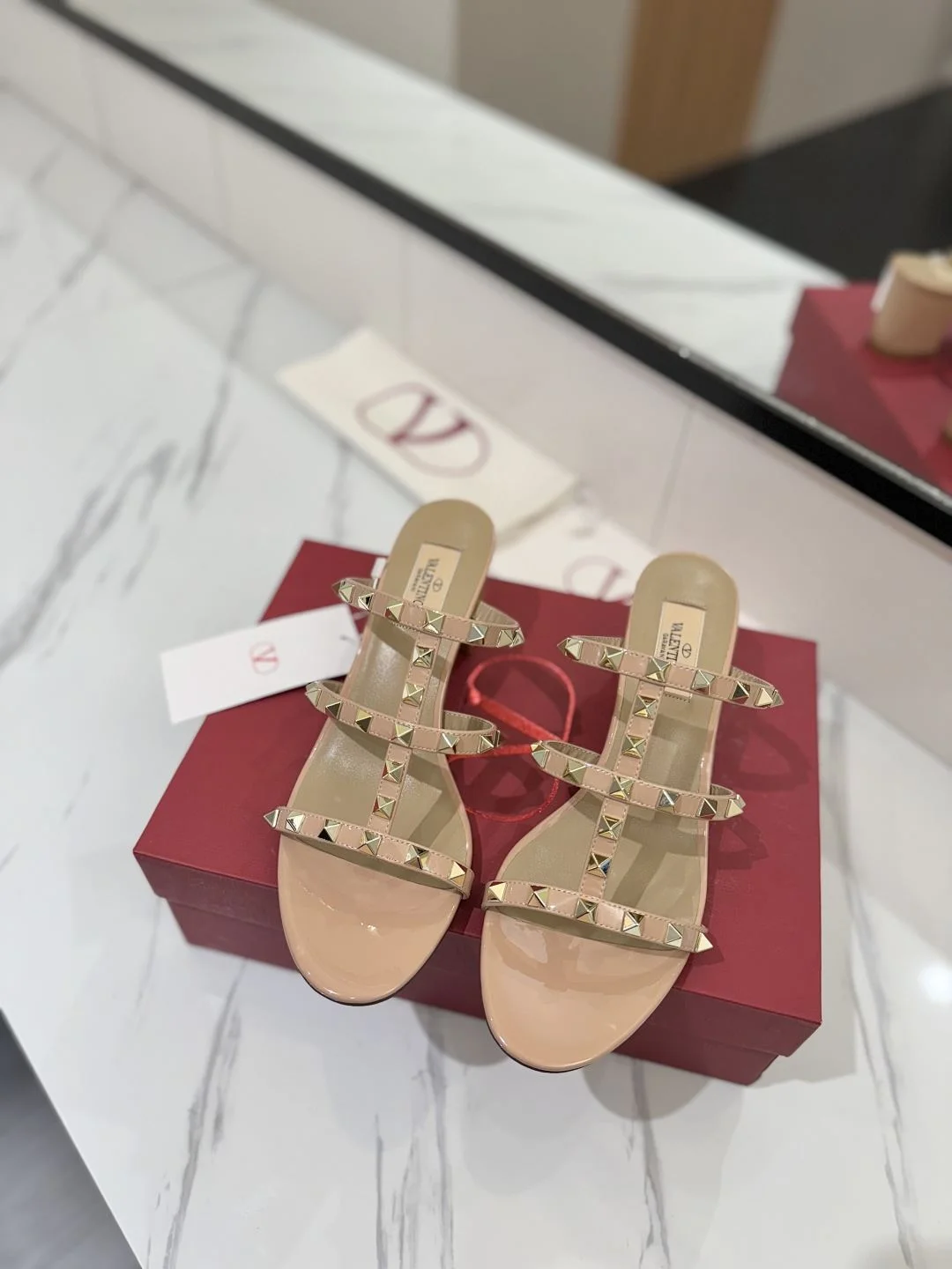 Economical Valentino Slippers